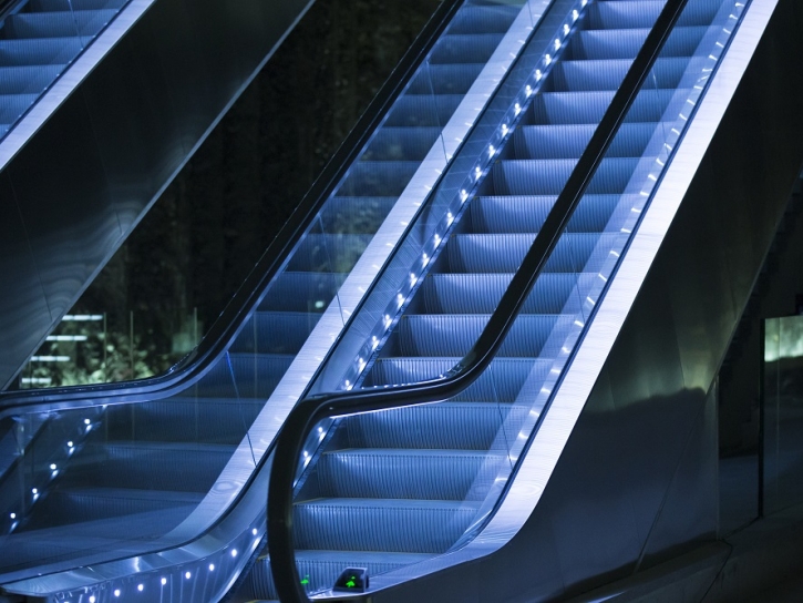 Escalator Cleaning | Escalator Step Cleaner